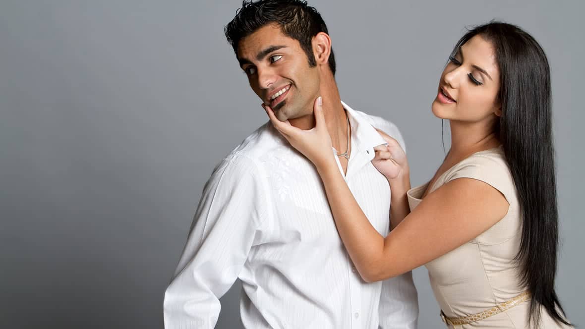 8 Valid Reasons Why You Should NEVER Chase A Man